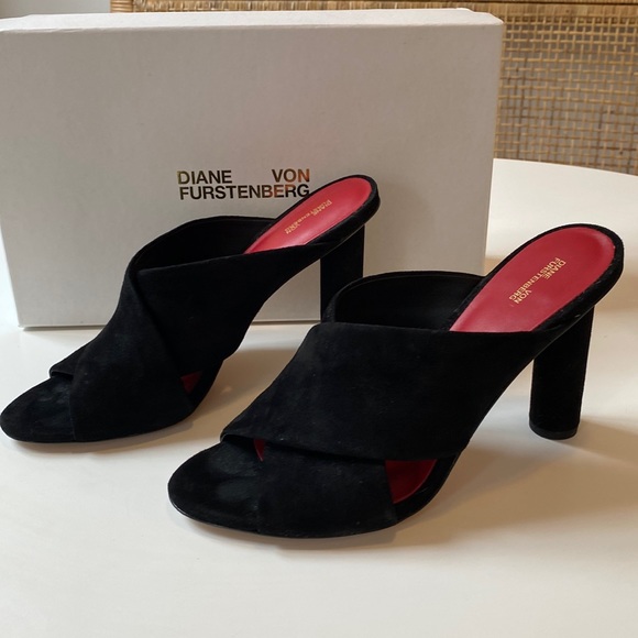Diane Von Furstenberg | Shoes | Diane Con Furstenberg Emily Black Suede ...